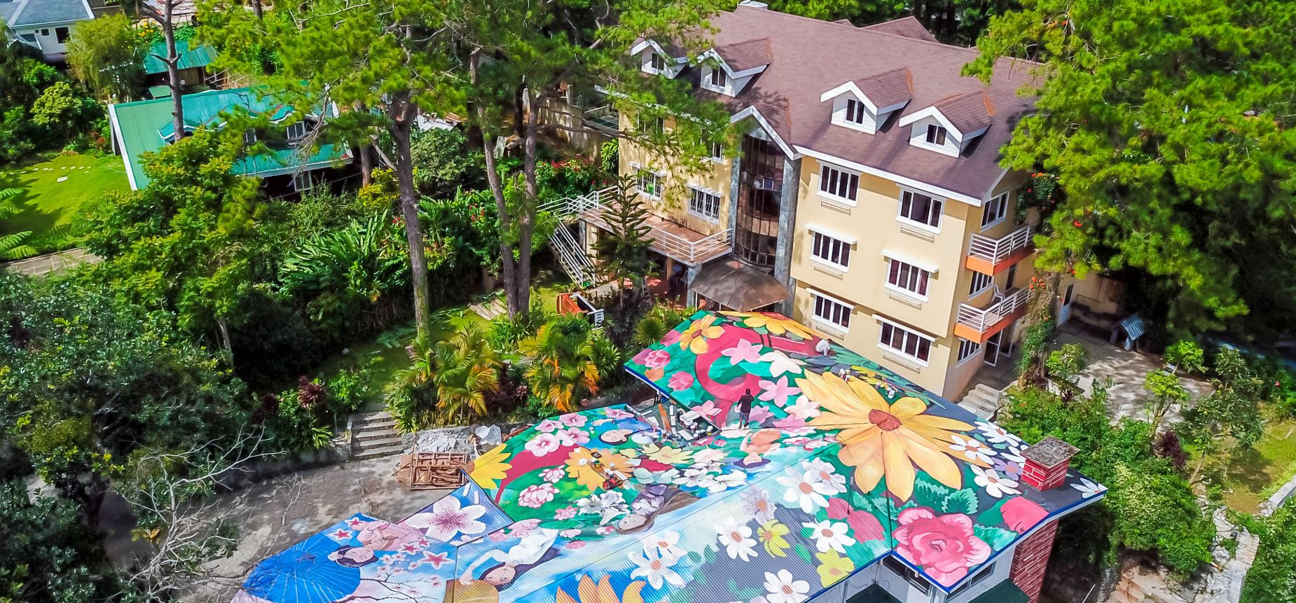 【BECIレディースキャンパス】新校舎開校プロモーション！最大8.5万円割引！｜フィリピン留学・セブ留学なら「ファーストイングリッシュ」